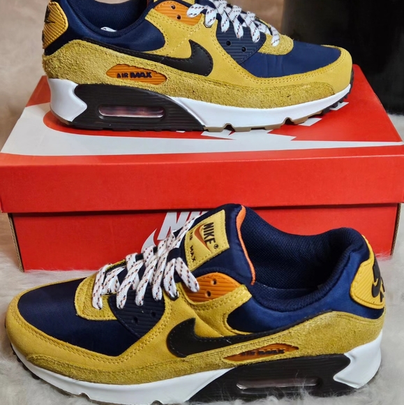 Nike | Shoes | Nike Air Max Bucktan Team Navy | Poshmark